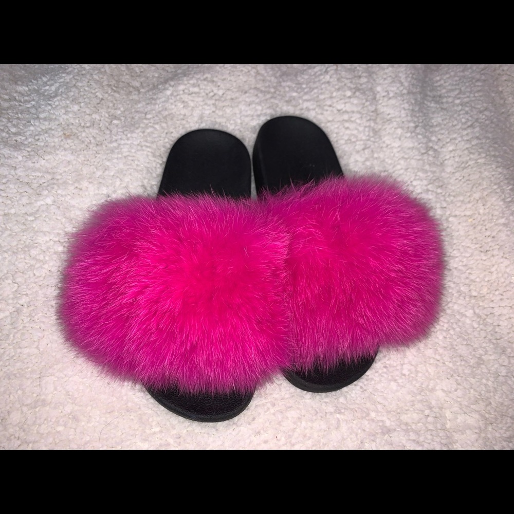 Fluffy Pink Slides - Gem